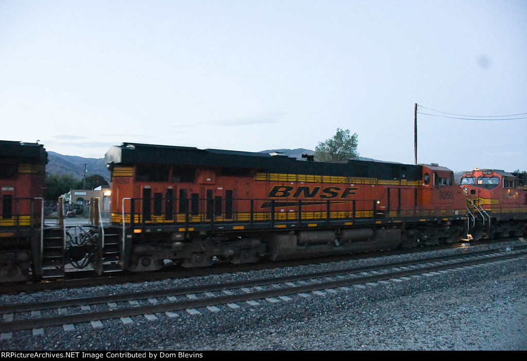 BNSF 8050